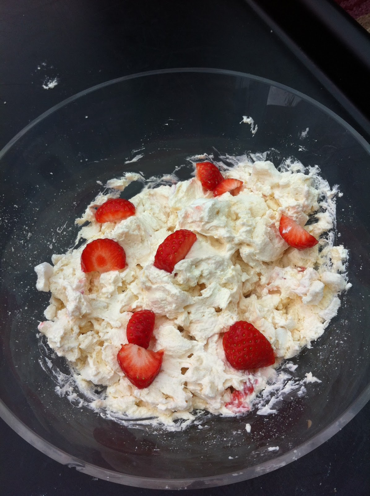 Ruby + Lottie: Messy Play - Eton Mess!